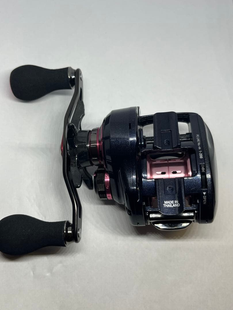 【新品未使用】ダイワ DAIWA 紅牙 TW 7.3R