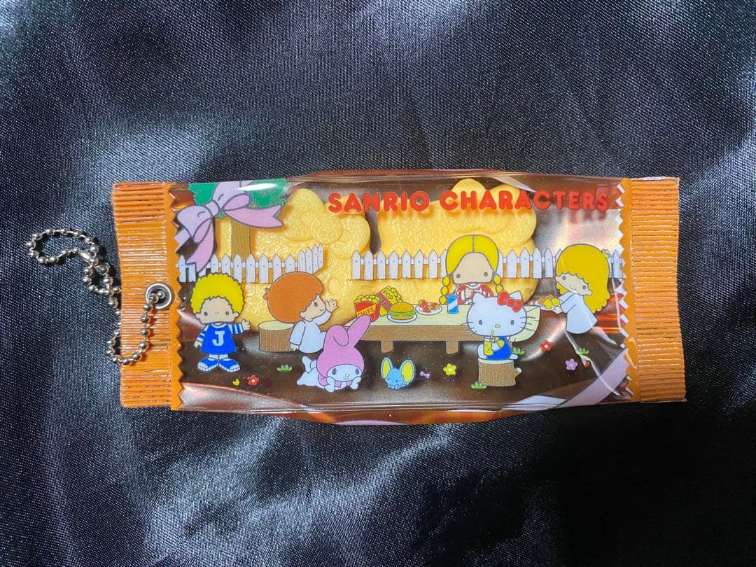 サンリオ　レア　希少　キーホルダー　お菓子　マスコット