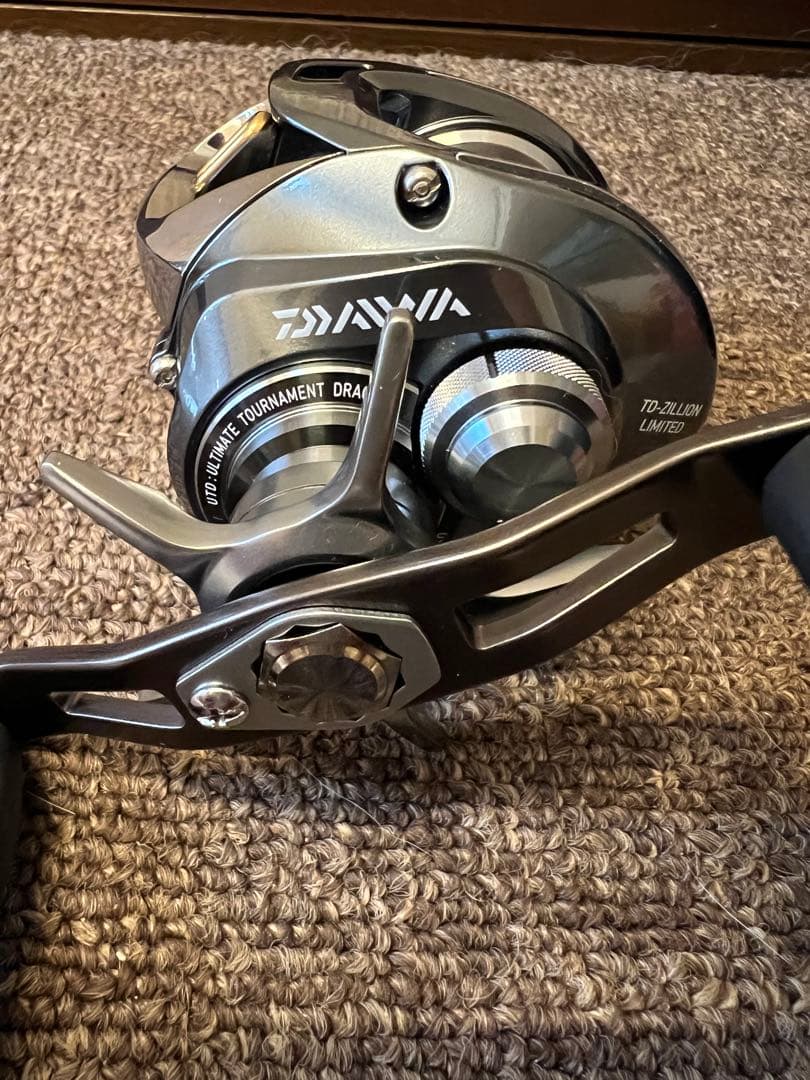 新品、美品DAIWA ZILLION LIMTED J-DREAM5.3Ｌ