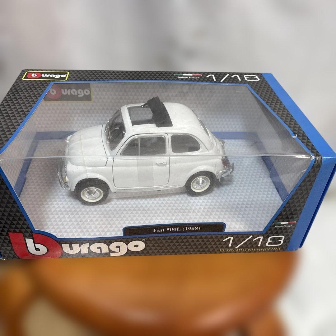 Burago Fiat 500L (1968) ミニカー 1/18