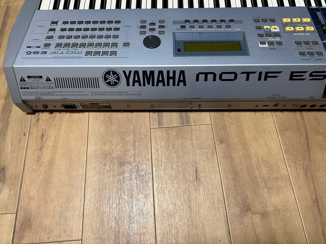 Yamaha MOTIF ES6 シンセサイザー 61鍵ジャンク品