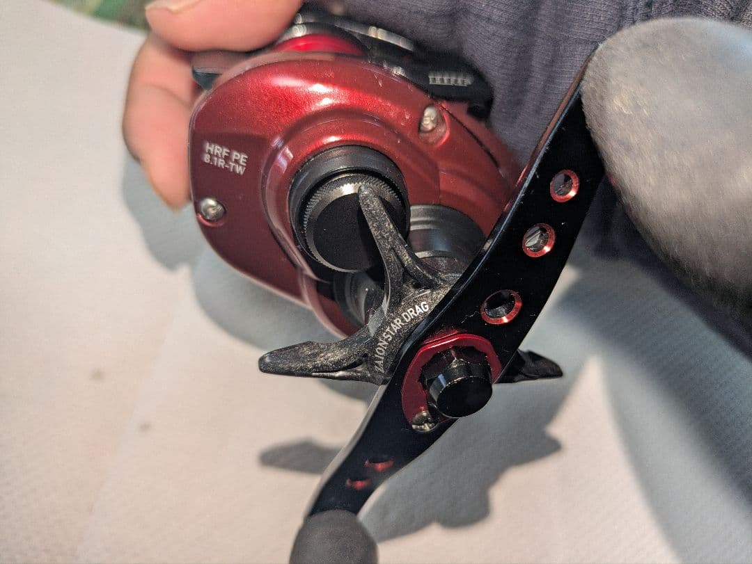 DAIWA ダイワ 20 HRF PE スペシャル 8.1R-TW ハンドル交換