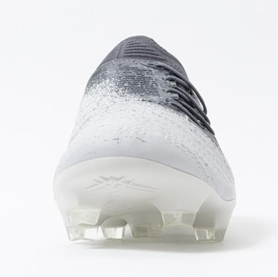 New balance Furon v7+ Pro FG サッカー スパイク