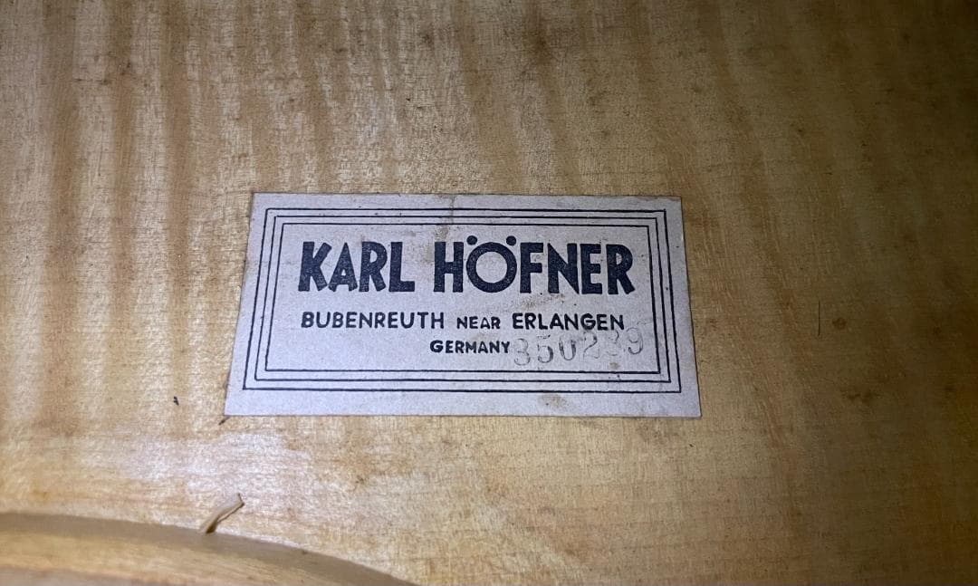 チェロ（Karl Höfner）と弓（Johs.O.Paulus）のセット