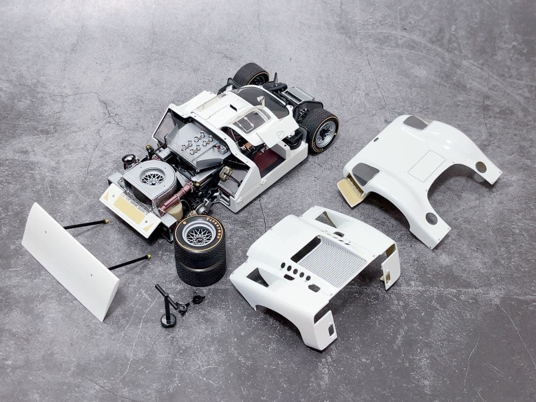 エグゾト 1/18 1967 シボレー シャバラル 2F デイトナ 24時間