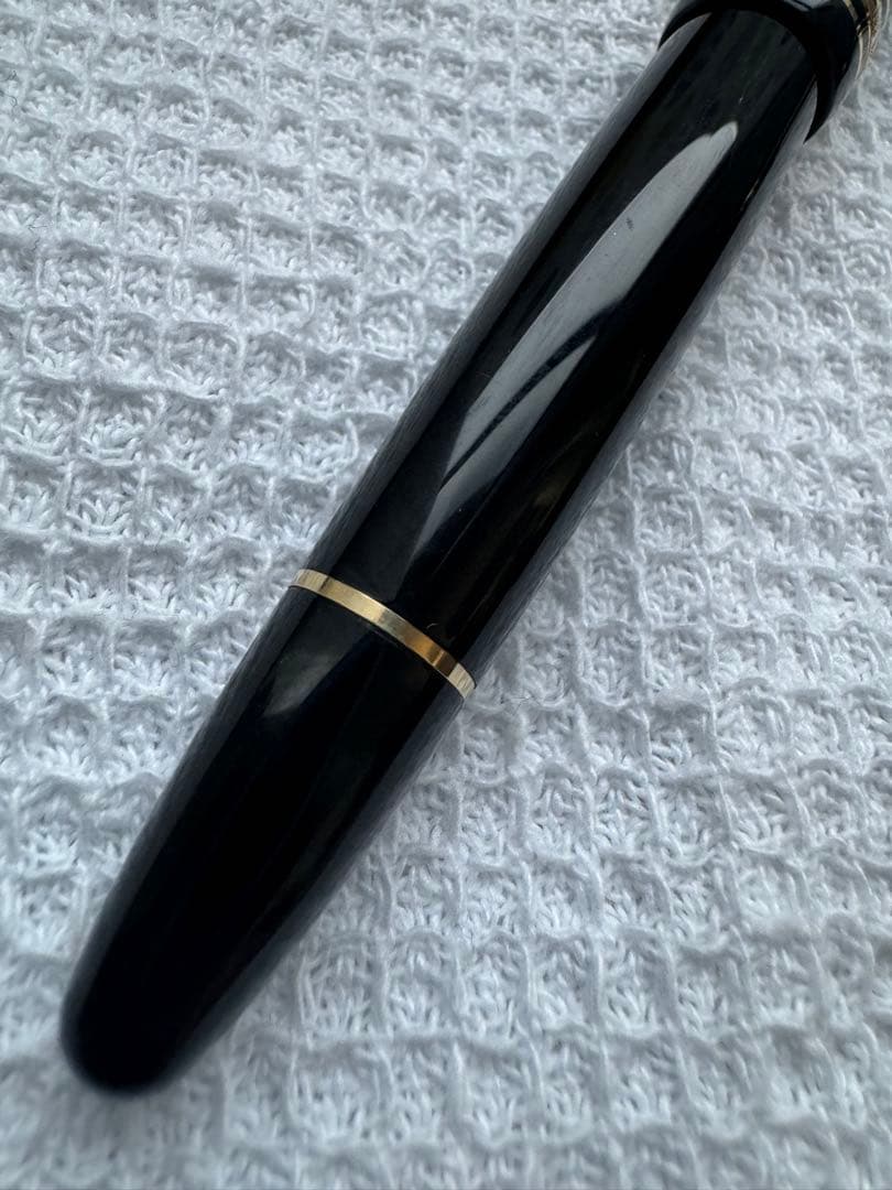Montblanc MEISTERSTUCK 146 万年筆 F