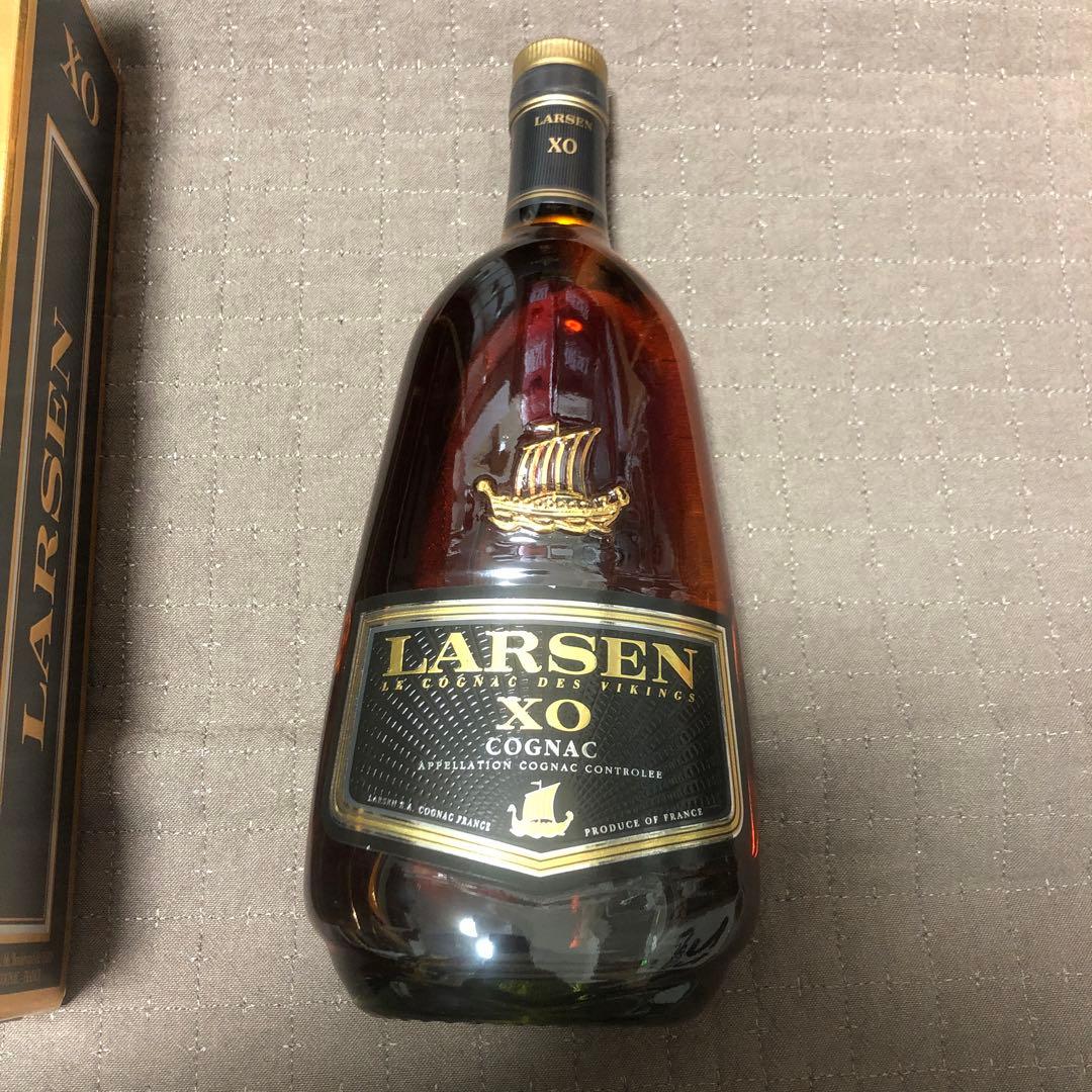 LARSEN XO コニャック　７００ml