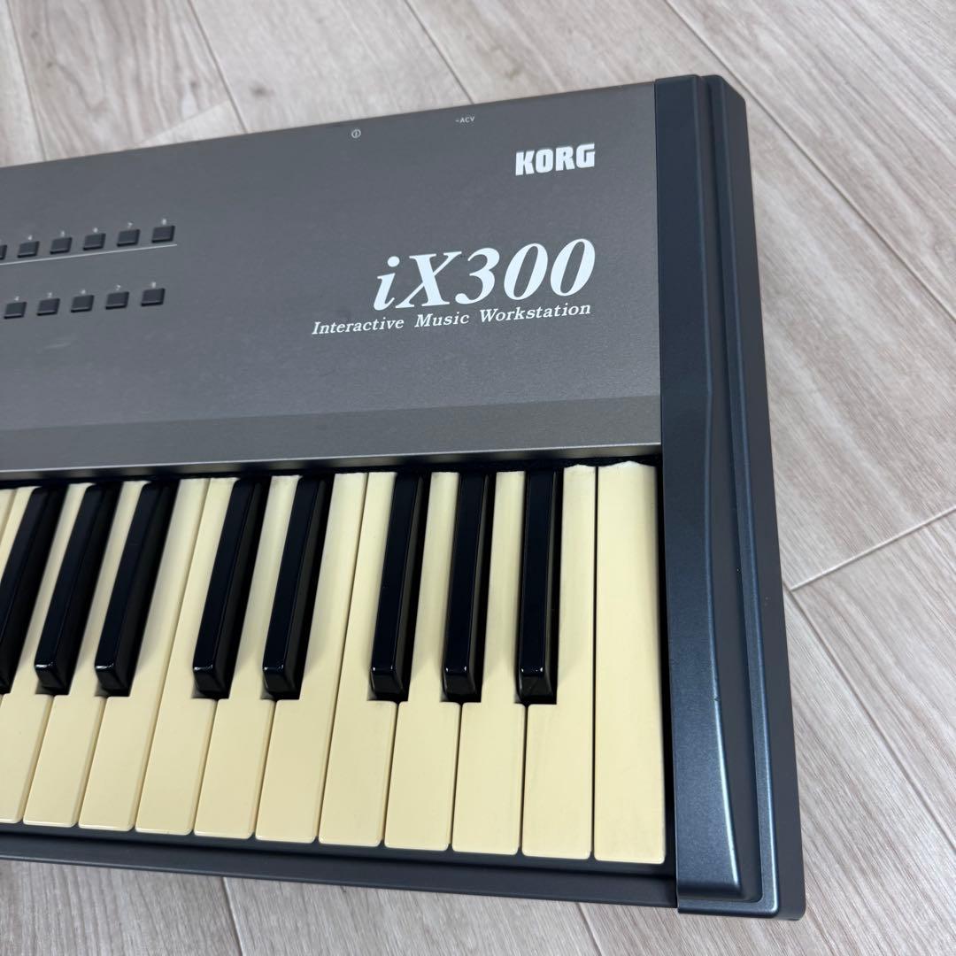 KORG ix300 シンセサイザー