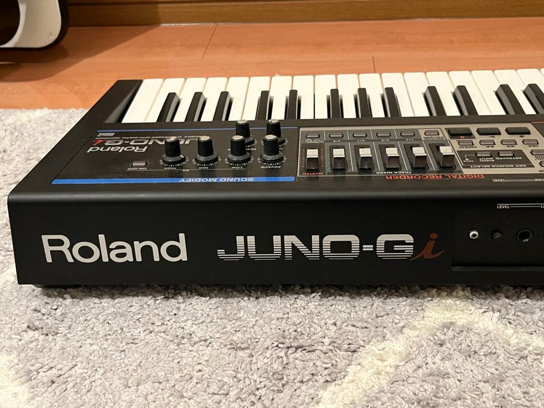 【美品】Roland Juno Gi シンセサイザー 61鍵