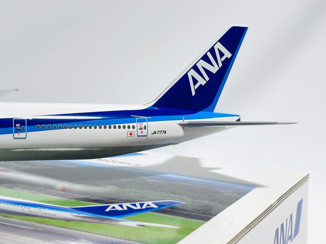 全日空商事 1/200 B777-300ER ANA NH20017