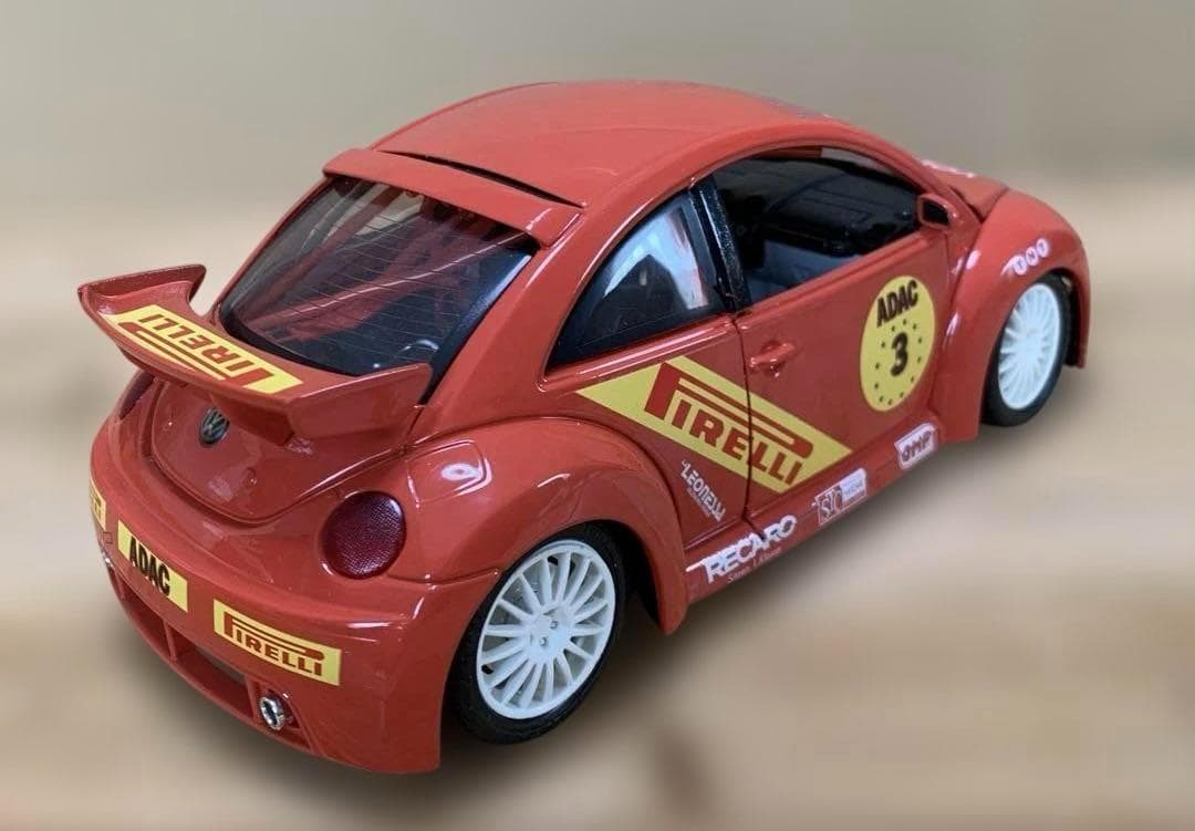 ミニカー　1/18　VW　ニュービートル　CUP　1999