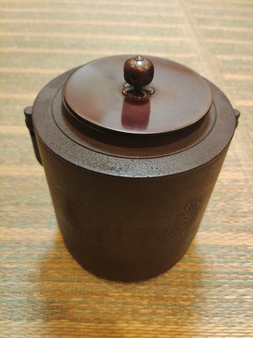 茶釜　釜師　山本閑浄　筒釜　鉄釜　炉釜　風炉釜　茶器　茶道具　茶事