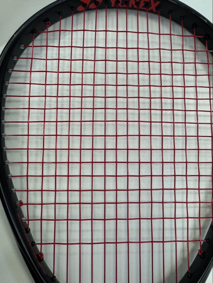 YONEX テニスラケット ブラック/レッド