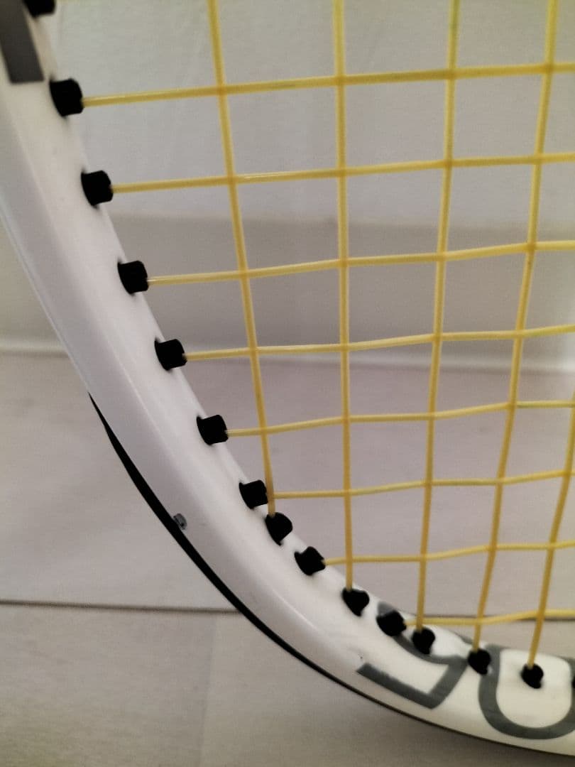 Tecnifibre　TF-40 305 18M 　グロメット付き