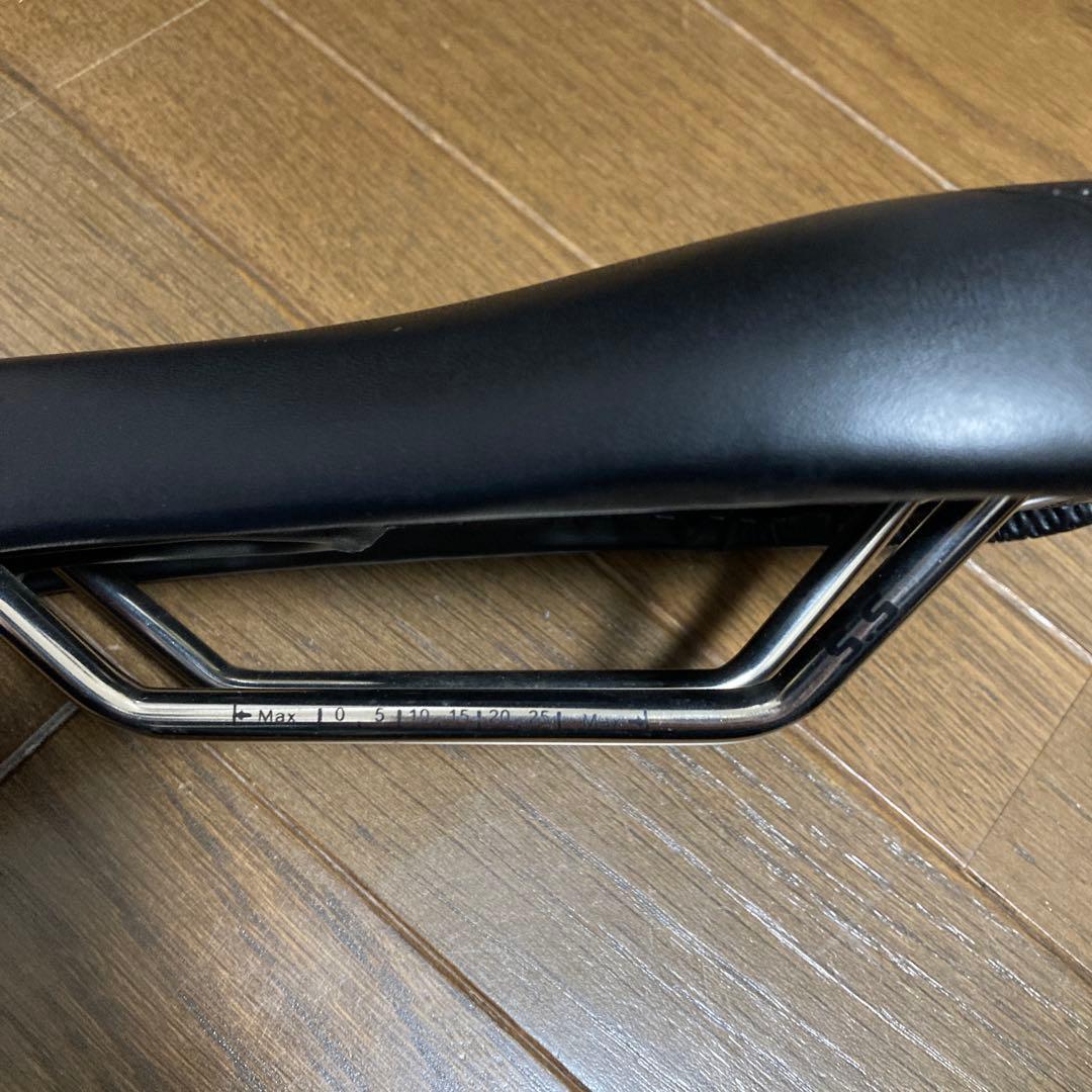 ism PL1.0ロードバイクサドル