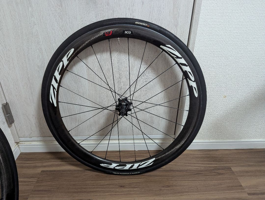 ZIPP 303 クリンチャータイヤ 2本セット（週末まで限定値下げ）