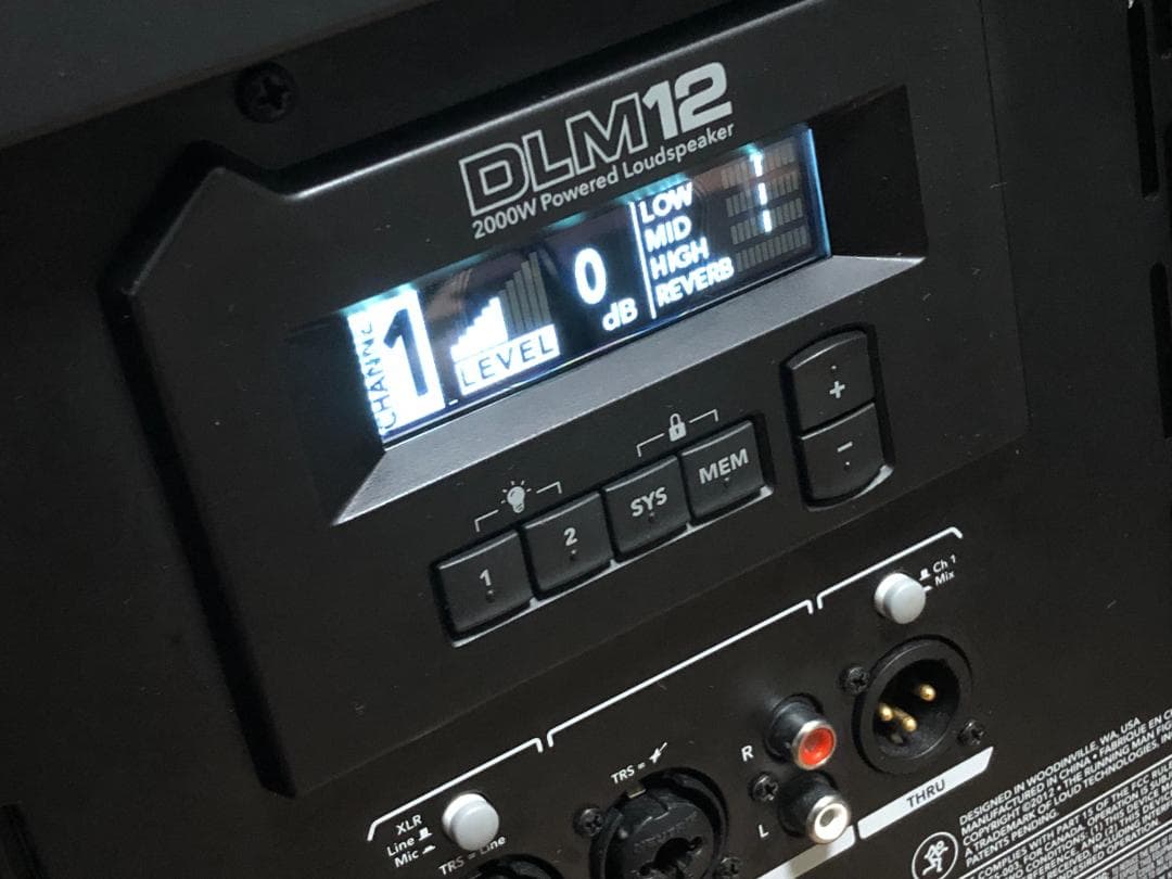 MACKIE DLM12 マッキー 2000W パワードスピーカー