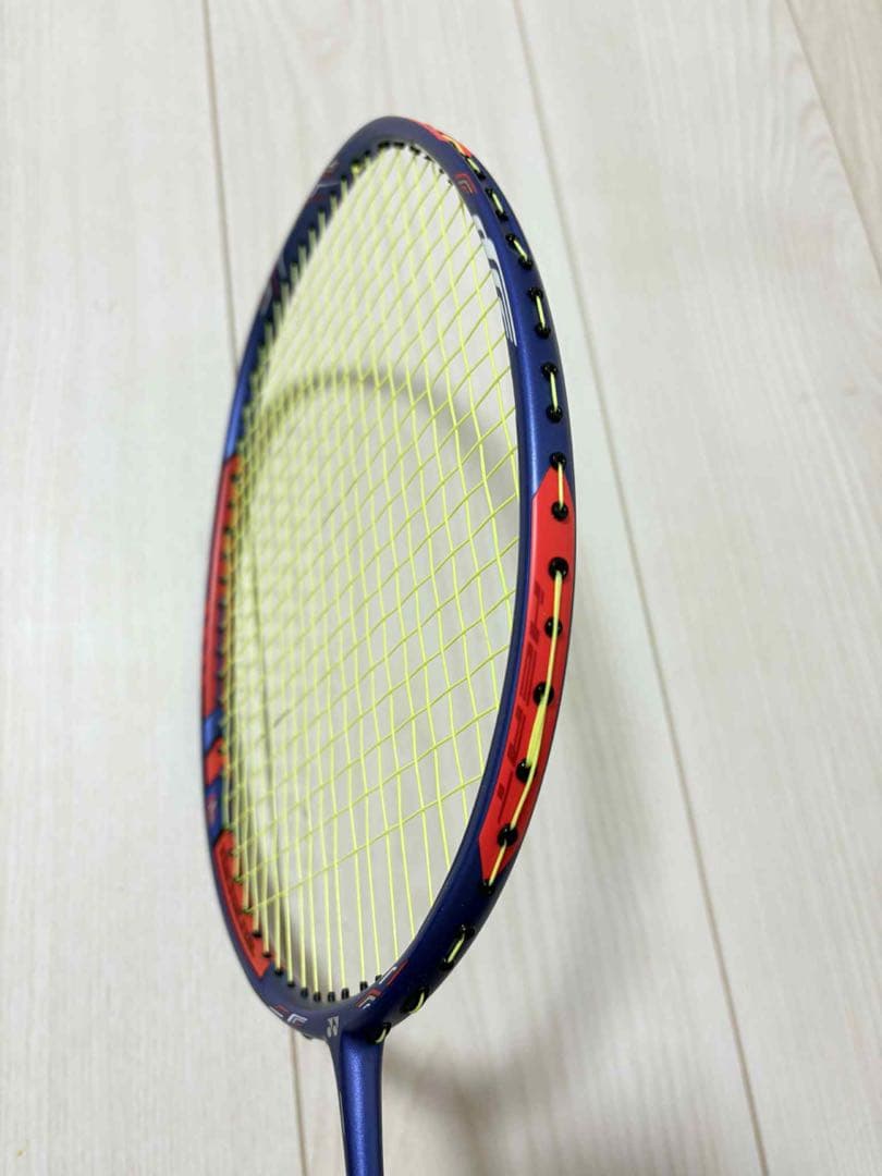 YONEX DUORA 10LCW 3UG5 バドミントンラケット 青/赤