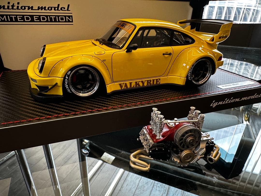 RWB930 ignition Model 1/18 エンジン付き