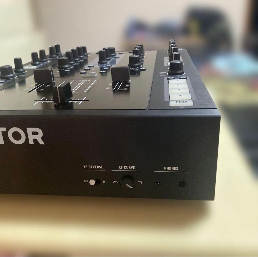 美品！TRAKTOR KONTROL Z2 DJミキサー
