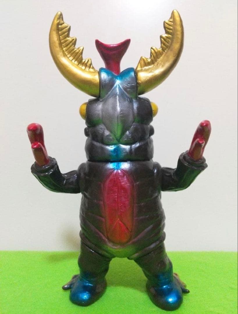 ノコギリン（帰って来たウルトラマン） MAX TOY 墓場の画廊