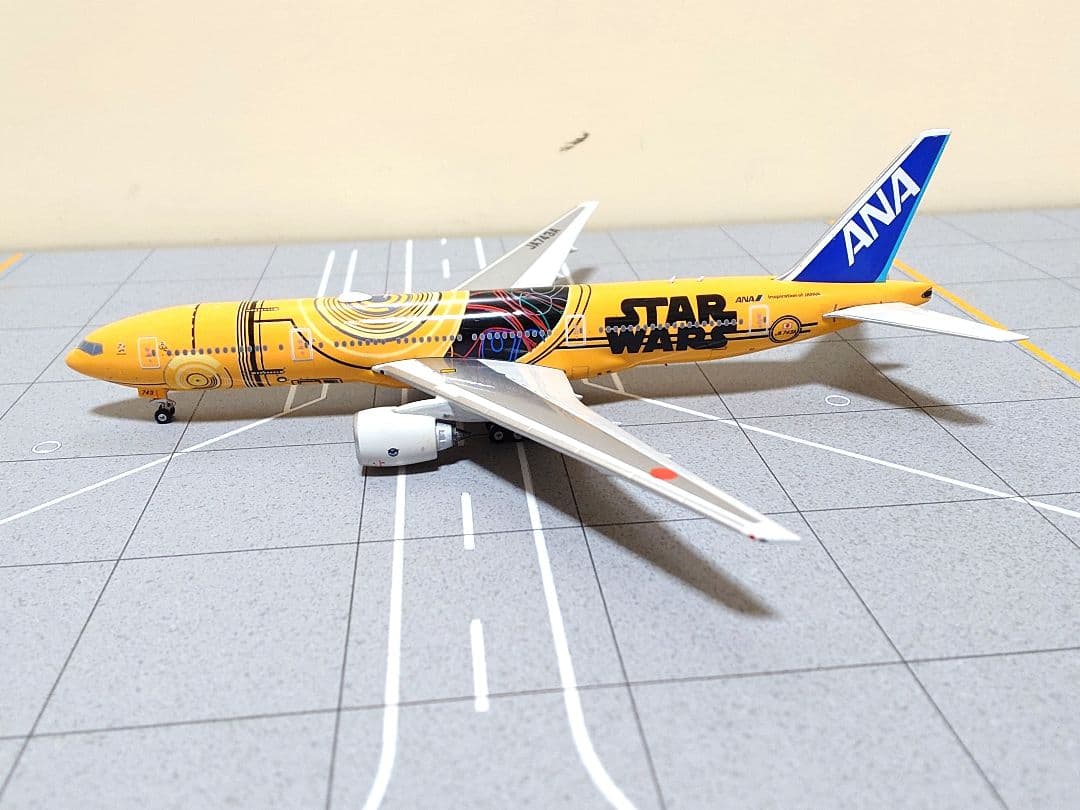 【ANA B777-200ER 1/400 スター・ウォーズ JA743A】