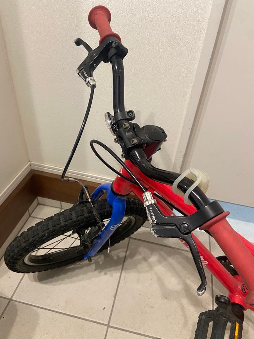 ヨツバサイクル子供用自転車 赤と青 14インチ