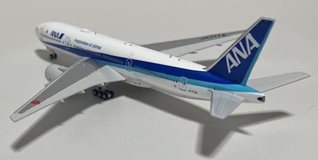 航空機・ヘリコプター ANA B777-200ER JA717A