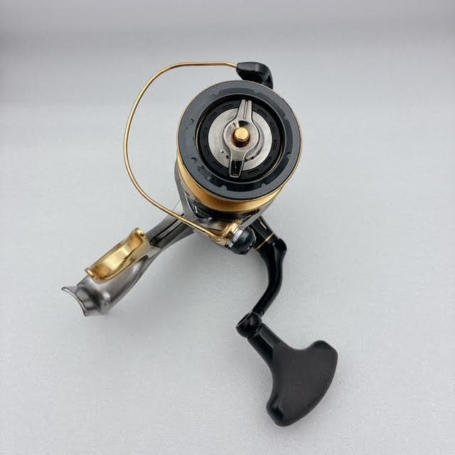 美品✨SHIMANO BB-X DESPINA C3000DXGスピニングリール