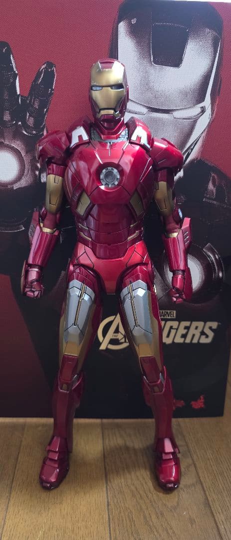 hottoys アベンジャーズ　アイアンマン・マーク７