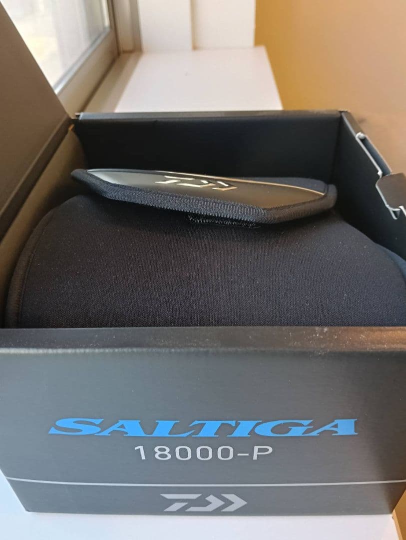 新品 未使用 DAIWA SALTIGA 18000-Pスピニングリール