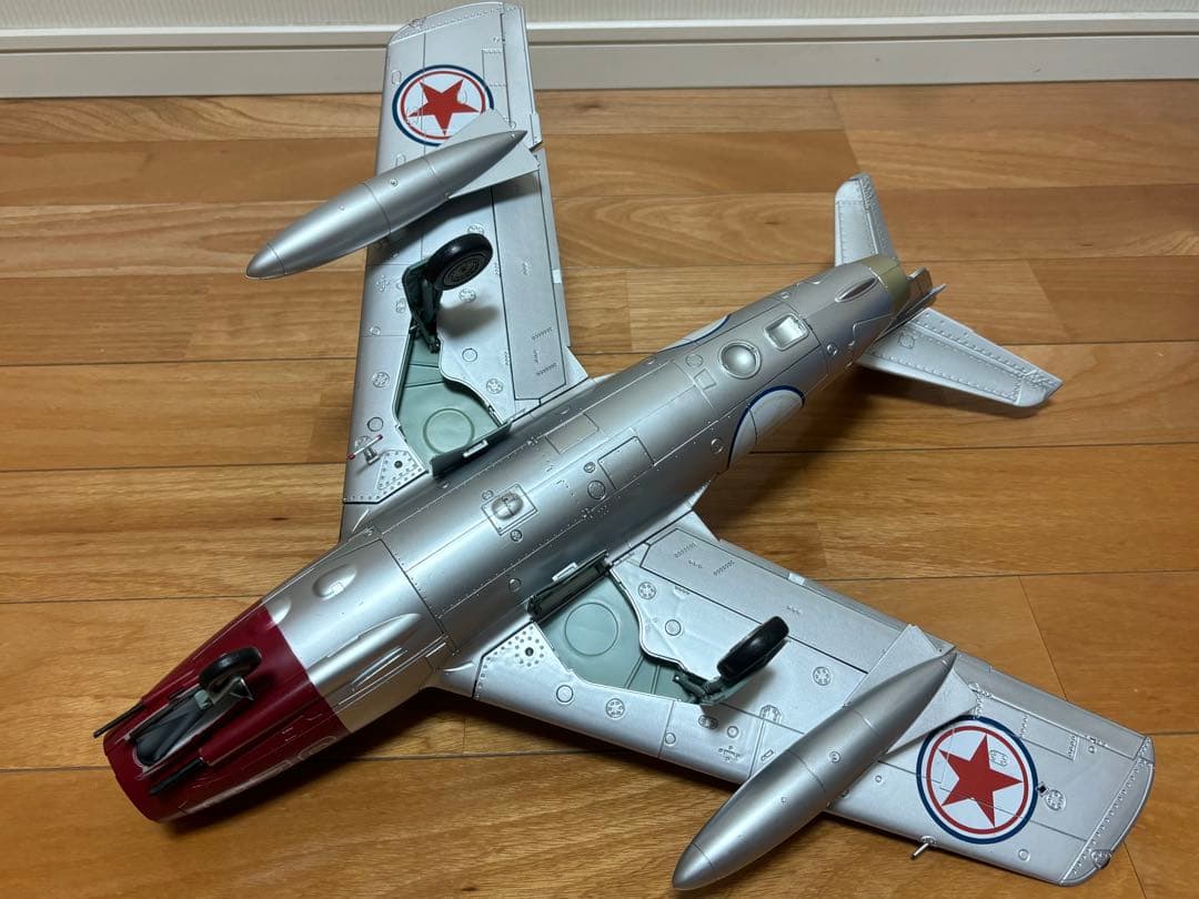 21センチュリートイズ 1/18 MIG-15bis ファゴット 戦闘機 訳あり