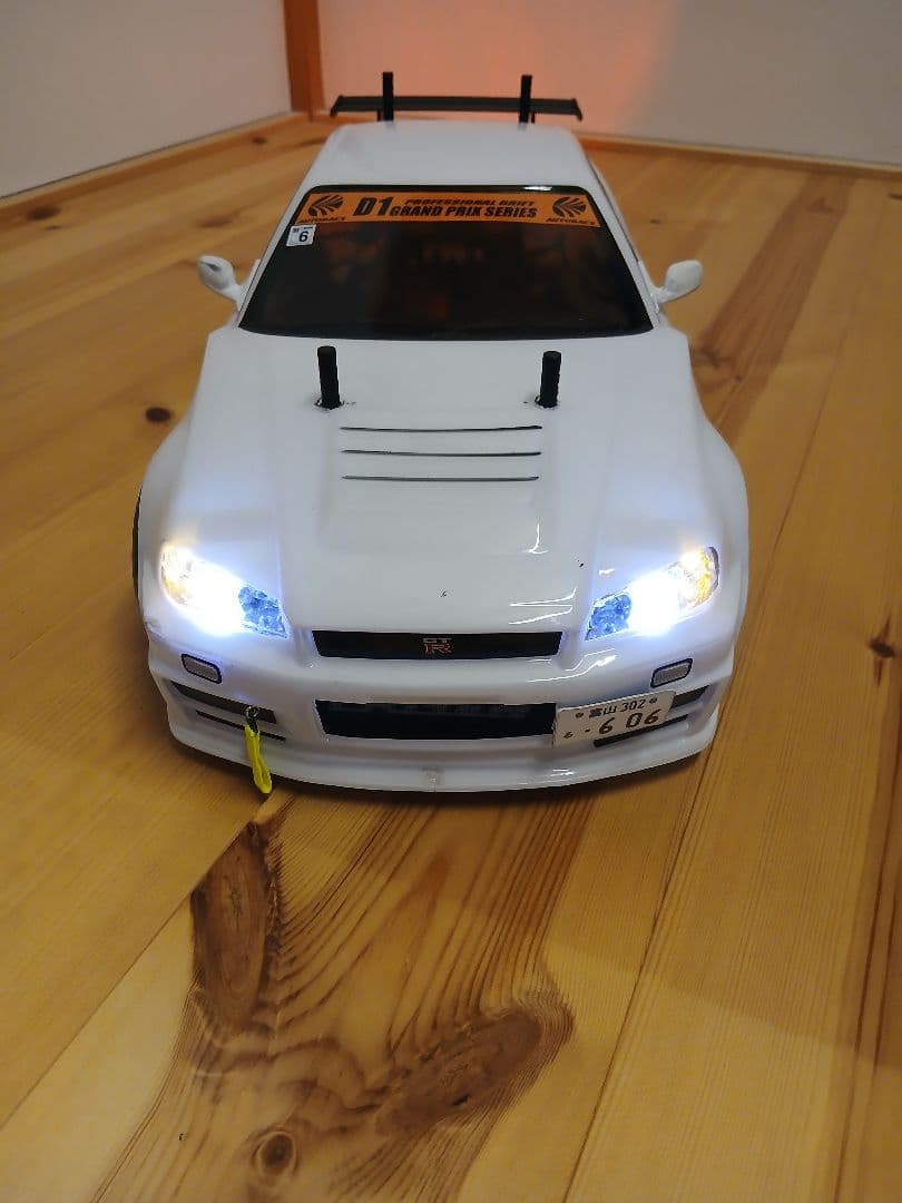 Nissan Skyline 34GT-R 中古ラジコンカー TT-01