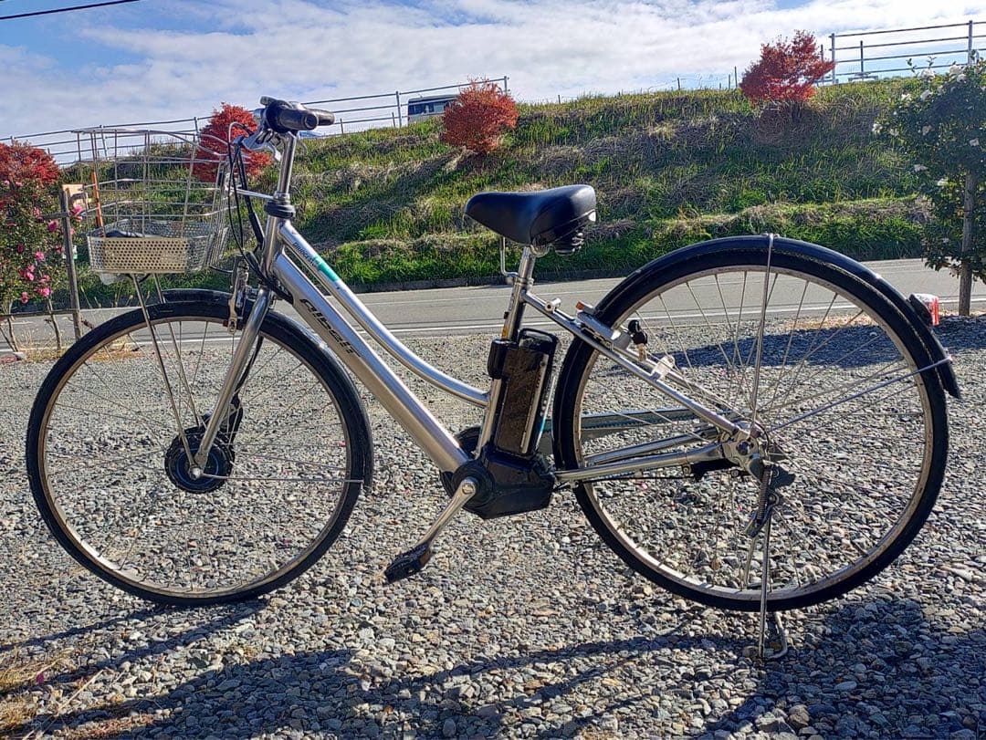 電動アシスト自転車 シティタイプ シルバー 26インチ