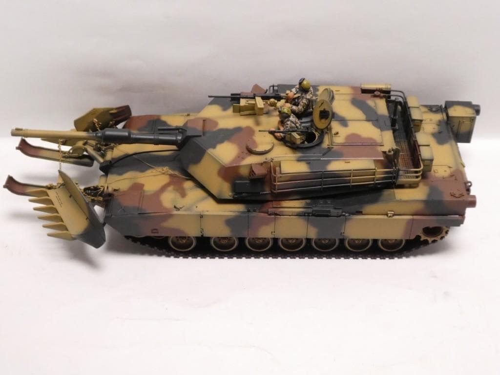 タミヤ 1/35 　アメリカ M1A1 マインプラウ　完成品