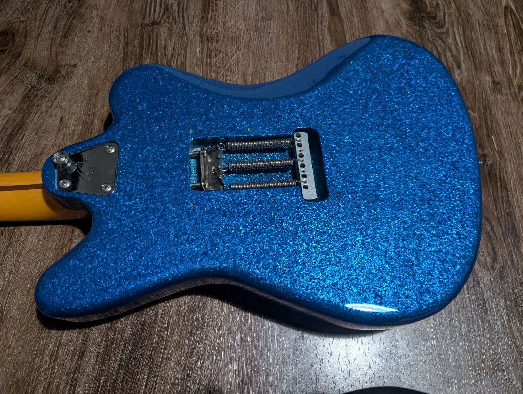ギター Fender MiJ Ltd Super-Sonic Blue Sparkle