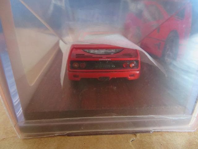 PGM 1/64 フェラーリ F40 Red