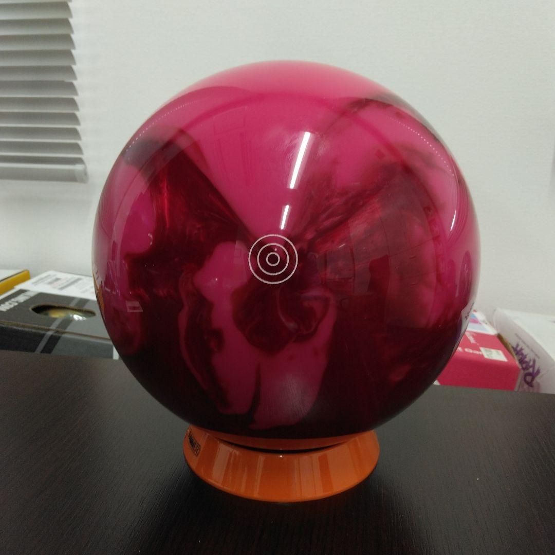 MAXIM Ebonite ボウリングボール 13p2ozです。