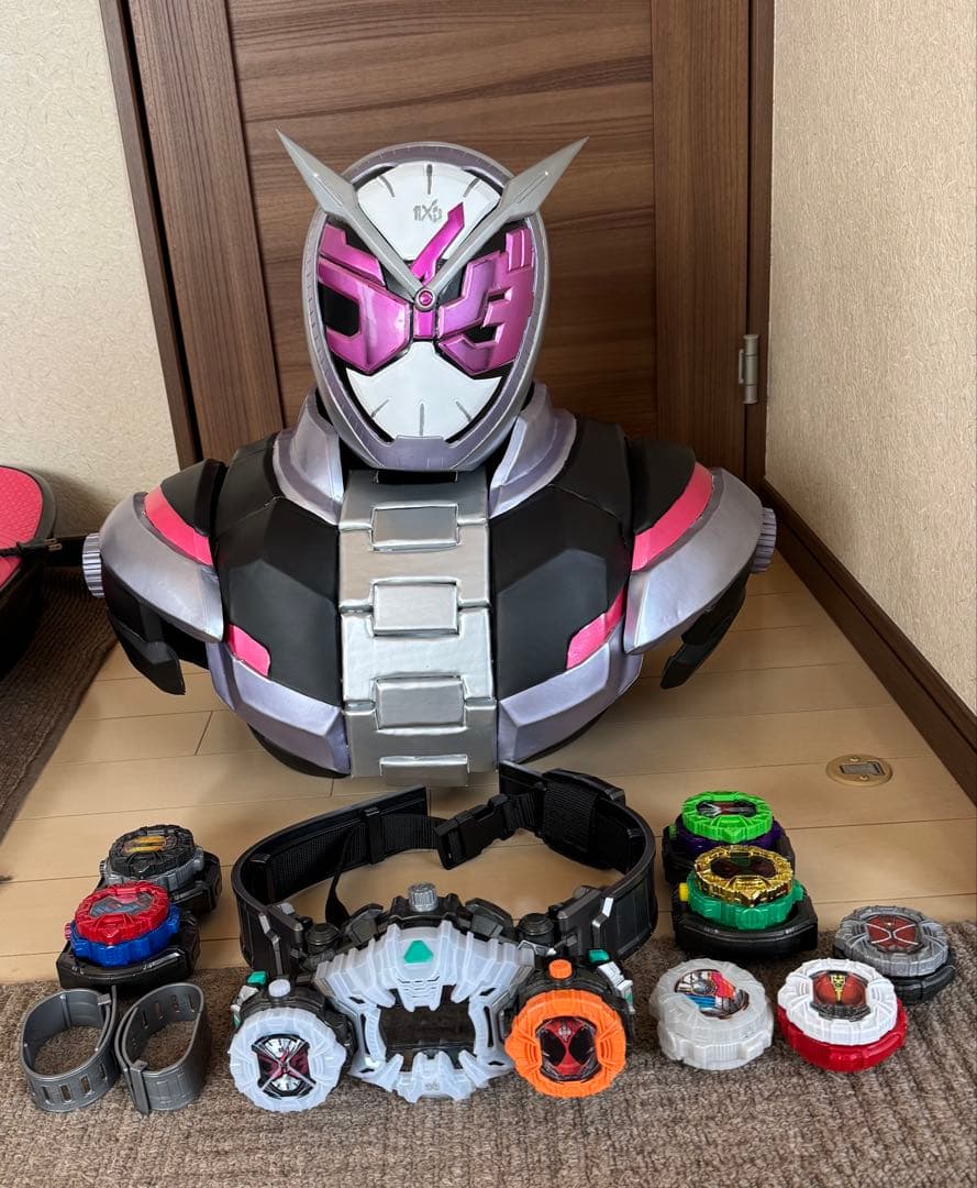 まさ★ 仮面ライダー アトラク マスク 甲冑 ベルト コスプレ セット