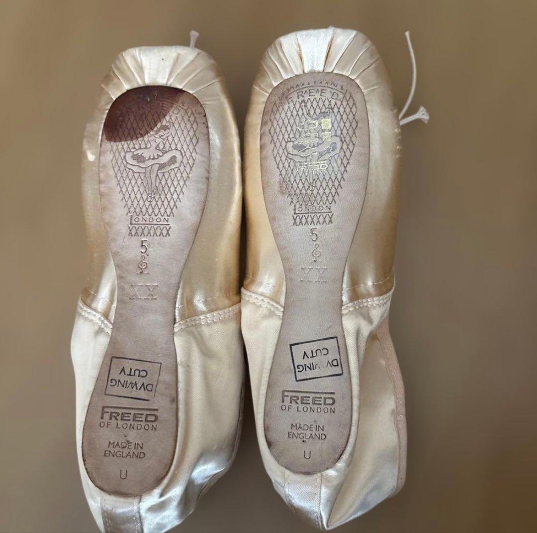 Freed of London トゥシューズ 5 XX ト音記号