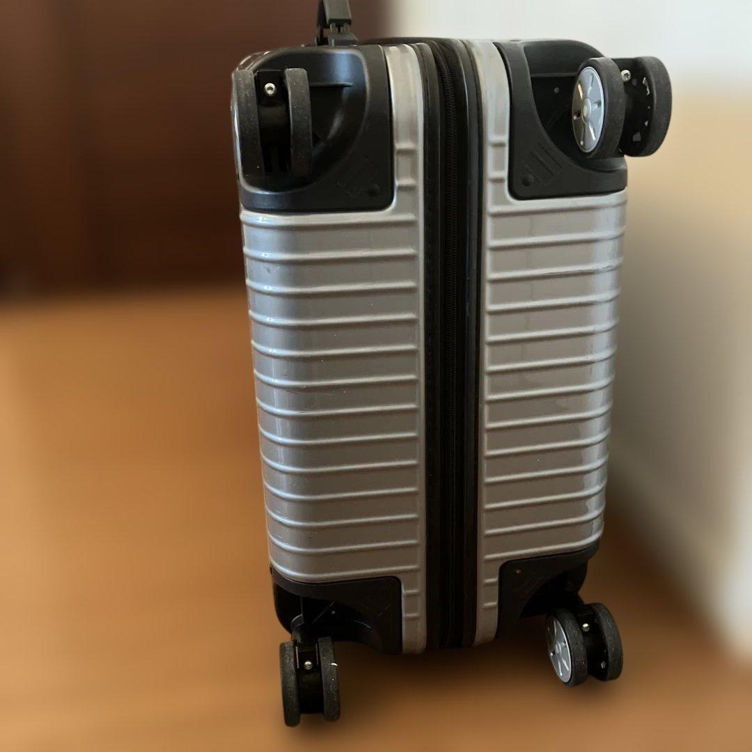 RIMOWA サルサ　シルバー キャリーケース　オマケつき