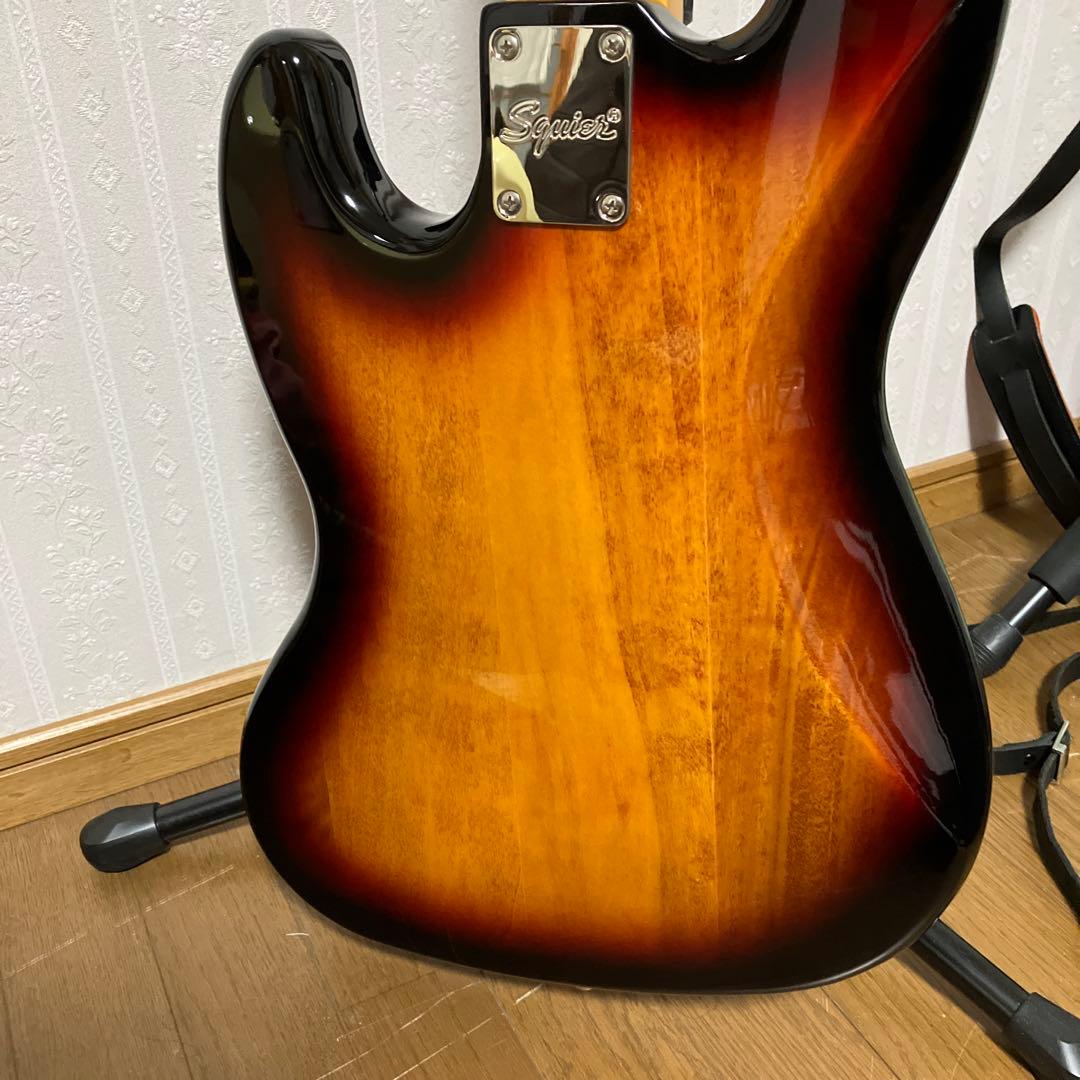 ベース Squier ClassicVibe '60s Jazzbass