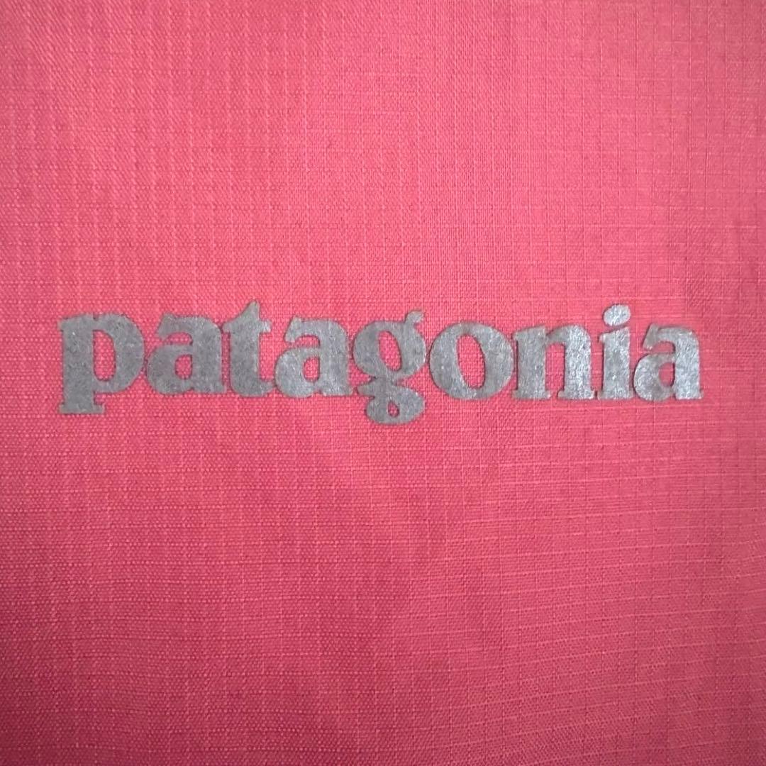 【美品】patagonia　子ども用スキーウェア　ピンク　5Tサイズ