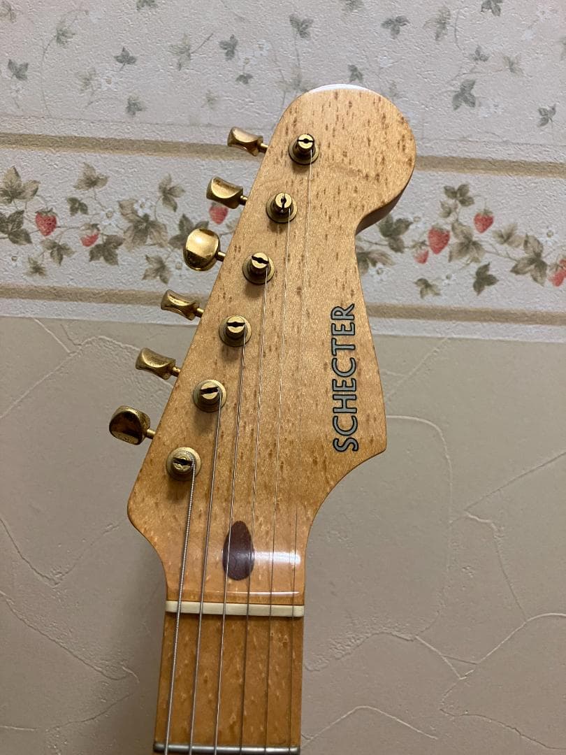 SCHECTER Stratocasterタイプ　グリーン