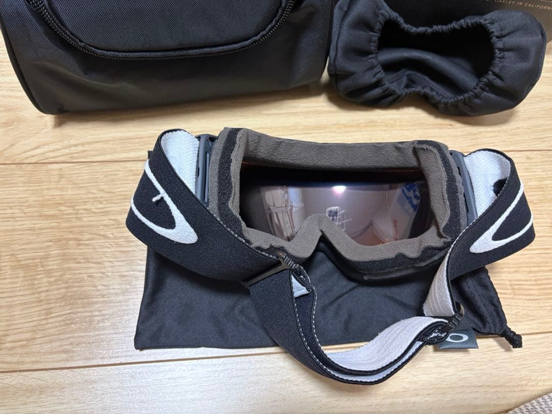 【ドラえもん】オークリーゴーグル ミラー レンズ ケース付き　OAKLEY