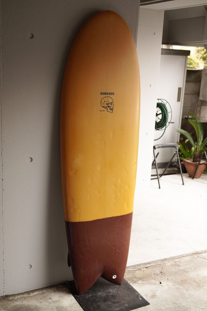 サーフィン・ボディボード KOOKBOX STANDARD FISH 5'8\