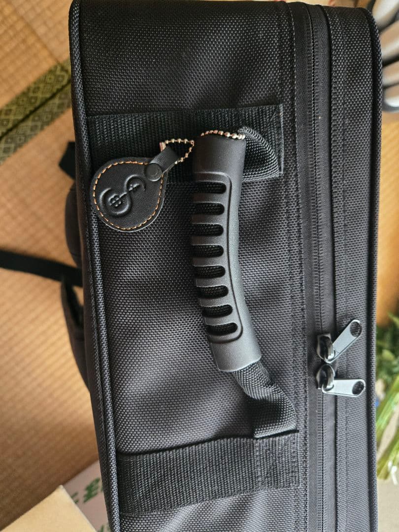 三つ折り津軽三味線ケース 黒 ベルベット内装