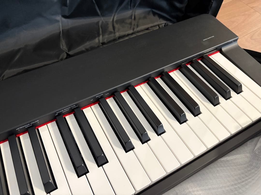 Yamaha P-225 デジタルピアノ　ケース付き