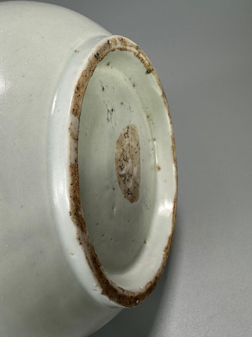 韓国美術　李朝時代　李朝　白磁　陽刻　竹　梅文　鶴首瓶　花器　花瓶　朝鮮古陶磁