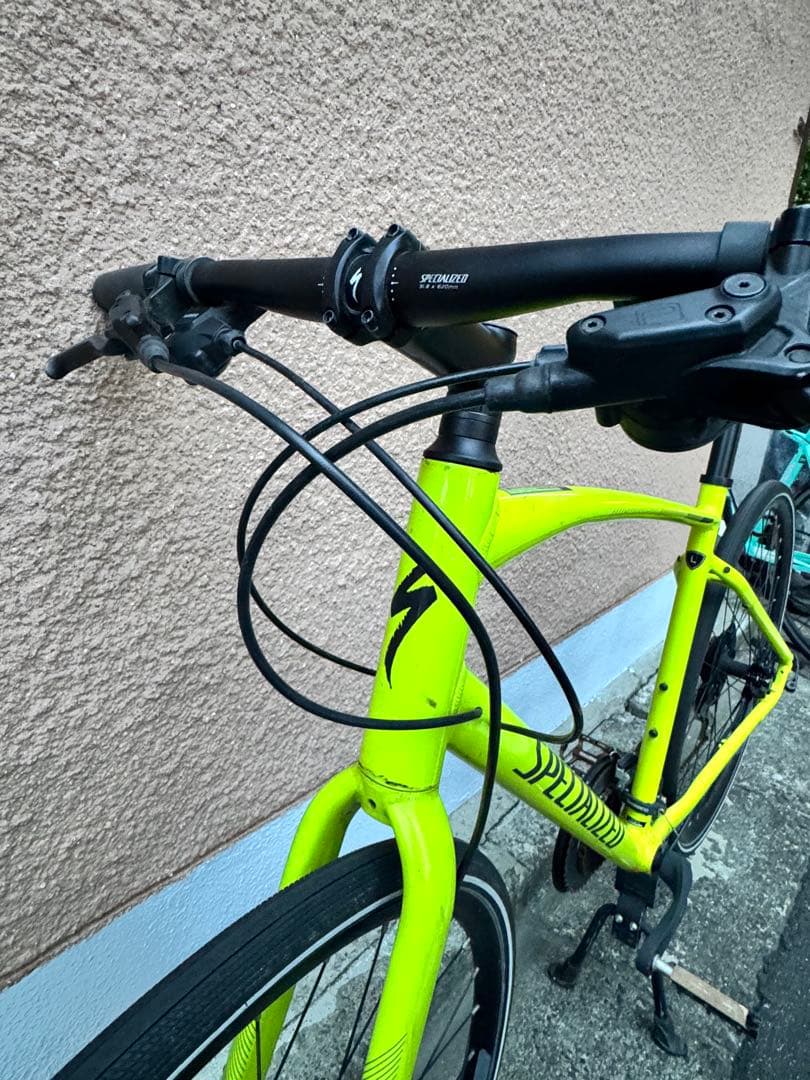 【SPECIALIZED】SIRRUS 2.0クロスバイクL 修理必須